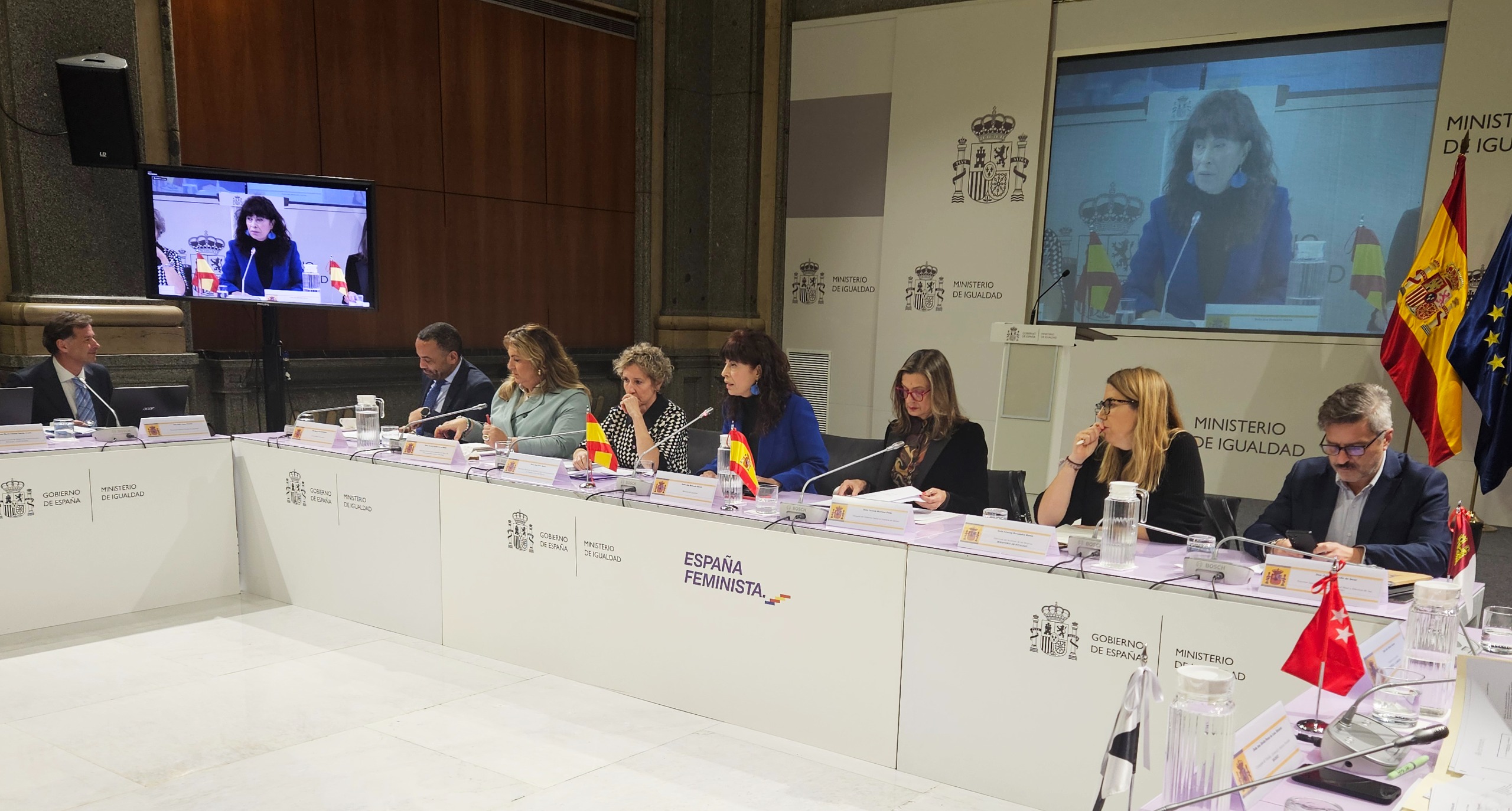 El Ministerio de Igualdad y las CCAA crean el Grupo de Trabajo sobre ... El Ministerio de Igualdad y las CCAA crean el Grupo de Trabajo sobre ...